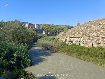 Pocas experiencias consiguen fundirte con el entorno, como bañarse en la fuente del Gorgotón en ...